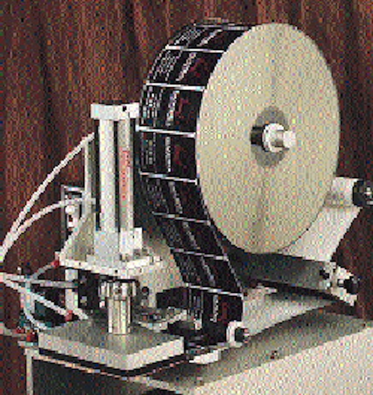 Semi-automatic labeler From: Quadrel Labeling Systems | Packaging World