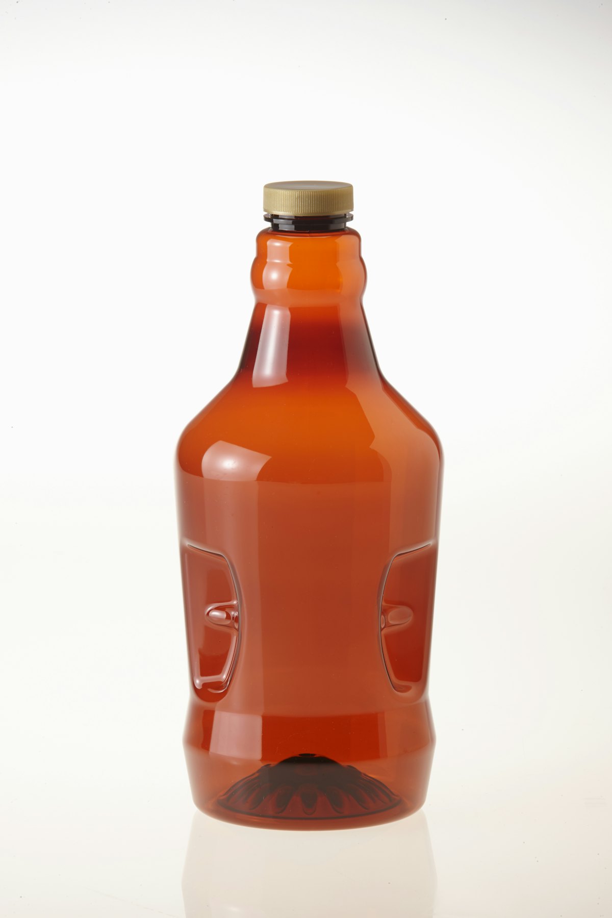 M. Jacob & Sons: Plastic beer growler From: MJS Packaging | Packaging World