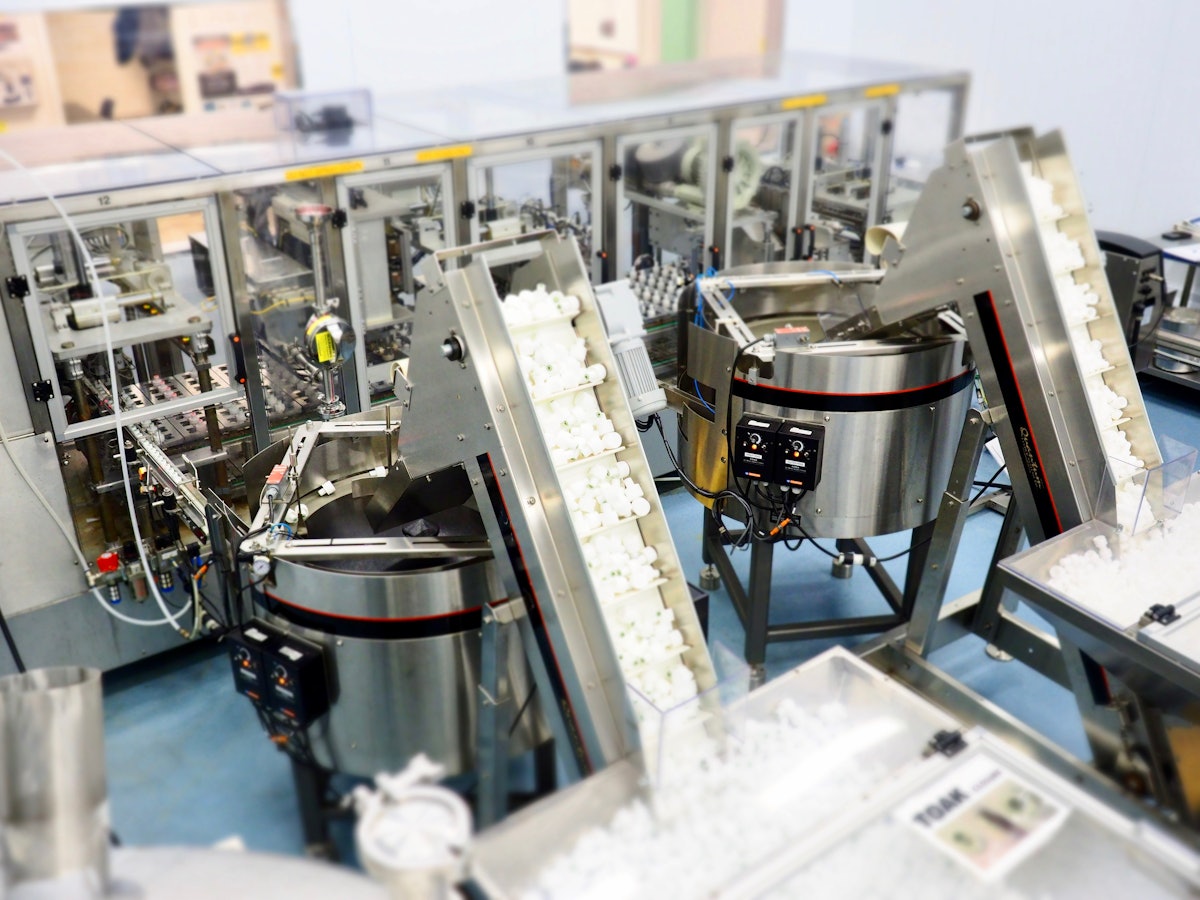 Pressurized closure delivers at time of consumption | Packaging World