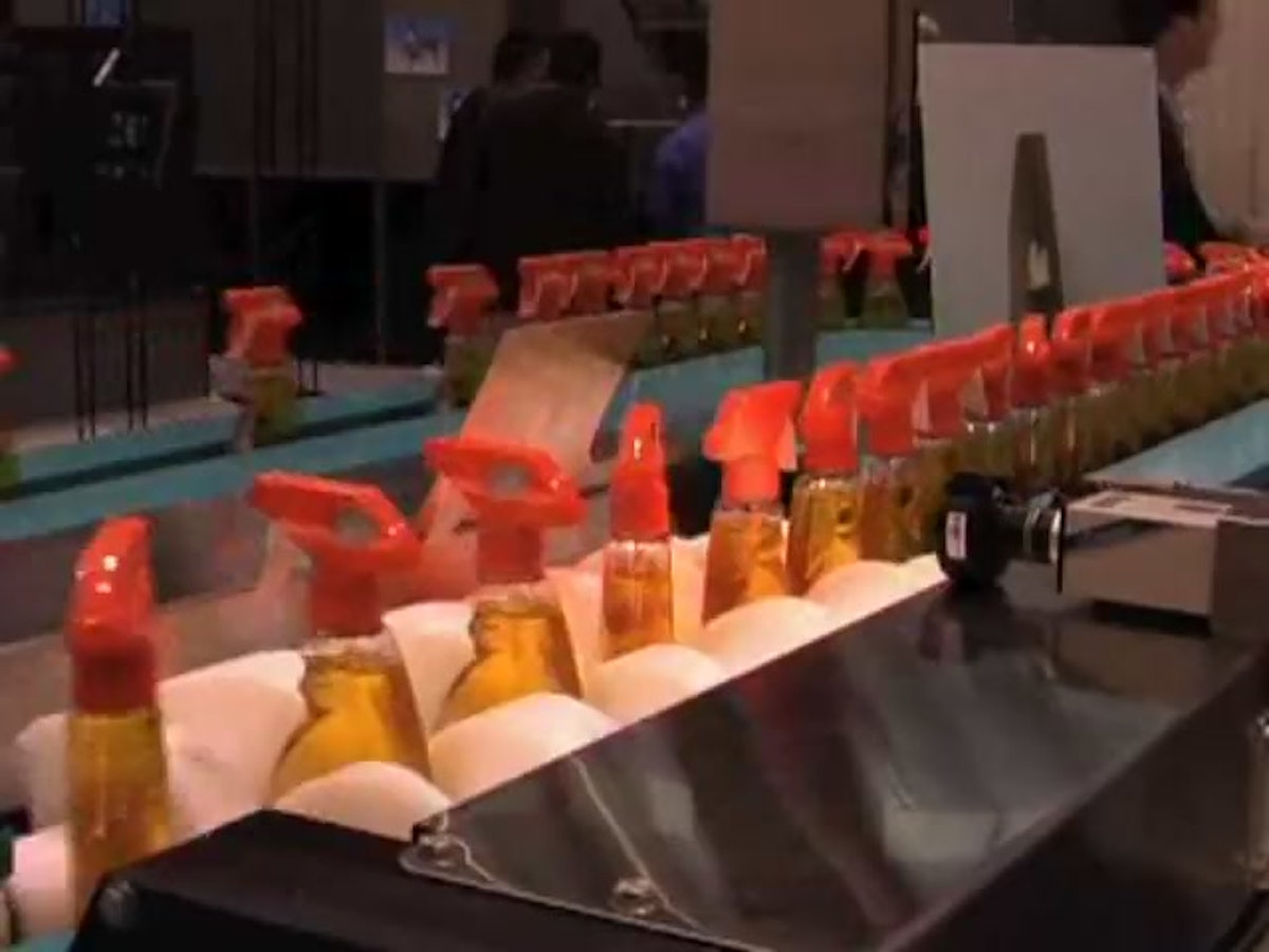 Servo-Driven Container Handling Orienter | Packaging World