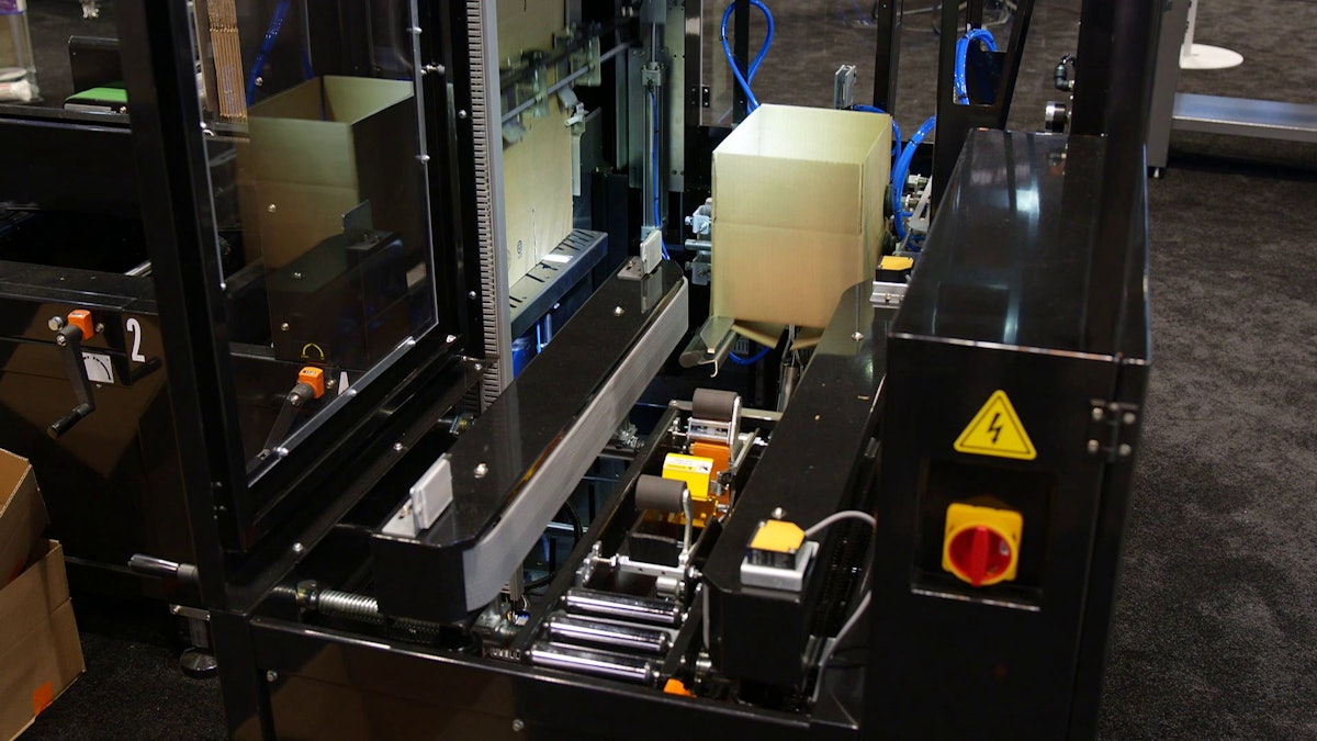Case erector that efficiently assembles corrugated boxes | Packaging World